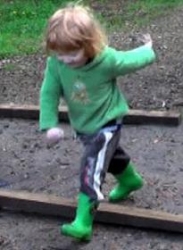 Stepping over obstacles | Task Oriented Movement Therapy